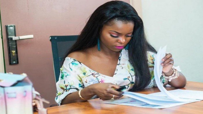 Daphné facture-t-elle ses prestations à 10 millions Fcfa ? La chanteuse ...