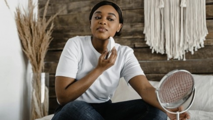 Astuces naturelles pour arrêter de transpirer du visage - Vivez vos ...