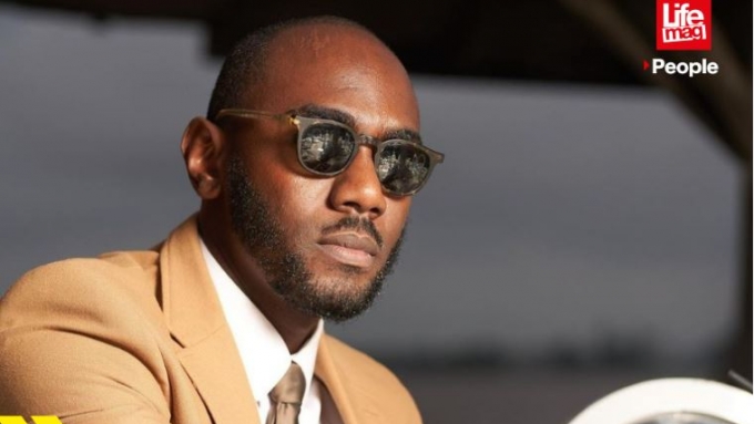 Story / Ces dix (10) choses à savoir absolument sur le Bachelor Joe ...